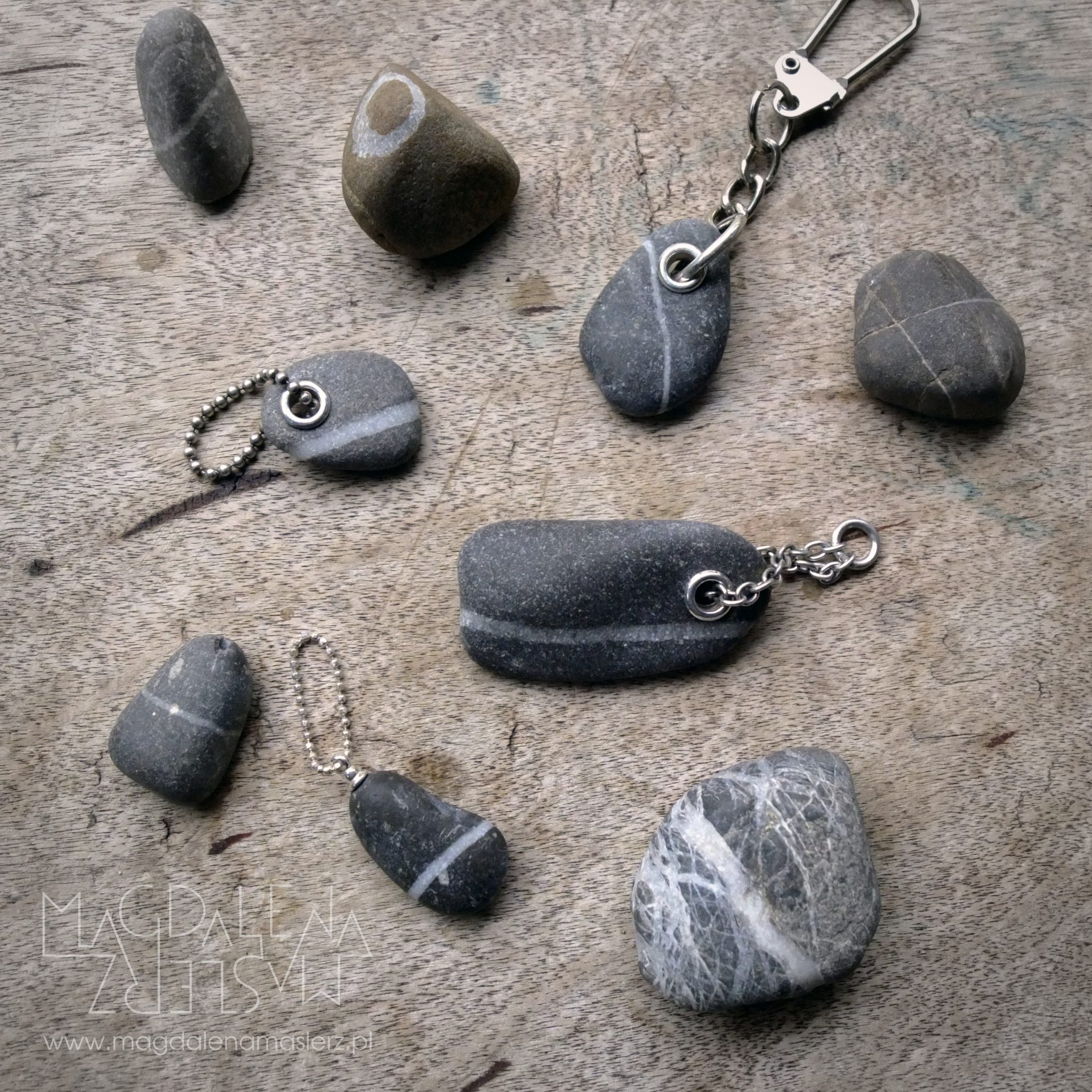 wishing stones | Magdalena Maslerz