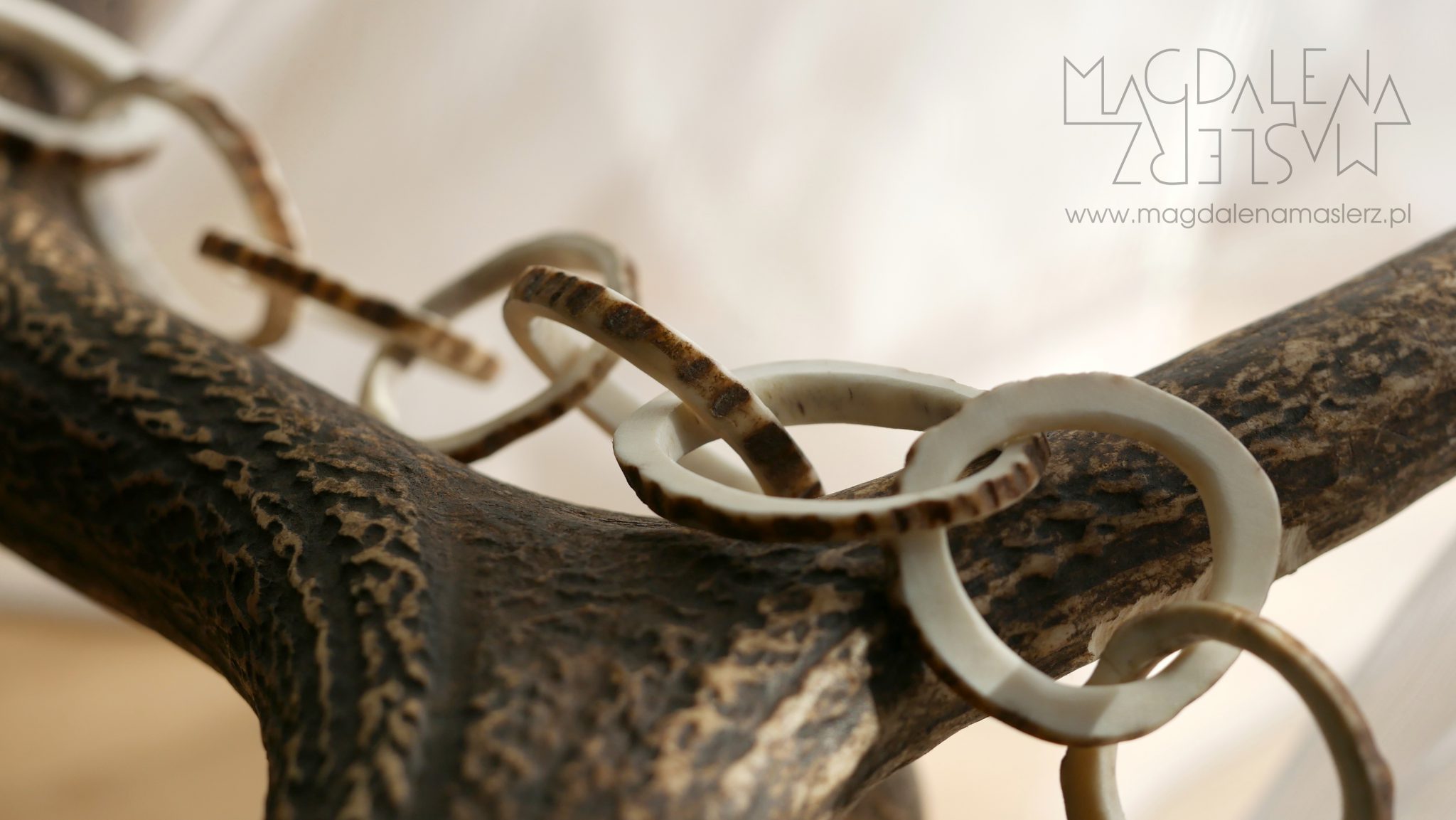 antler chain – Magdalena Maslerz